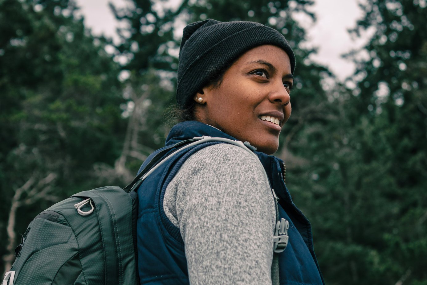 13 Hiking Hairstyles That Are Sporty & Stylish In 2023