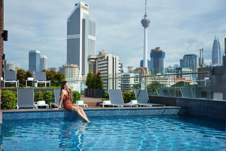 21 Hotels With Infinity Pool Kuala Lumpur For All Budgets!