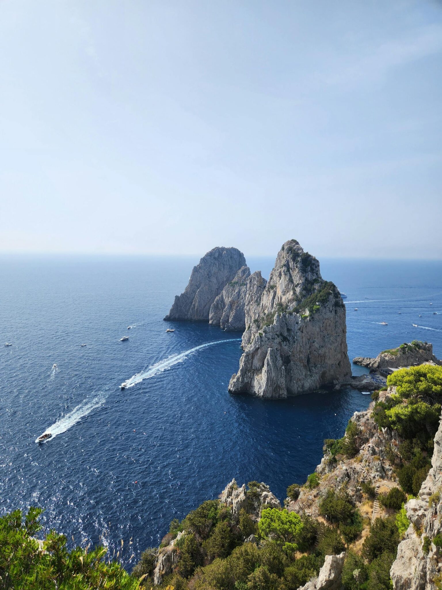 37 Best Italian Summer Destinations To Visit (Fun In the Sun!)