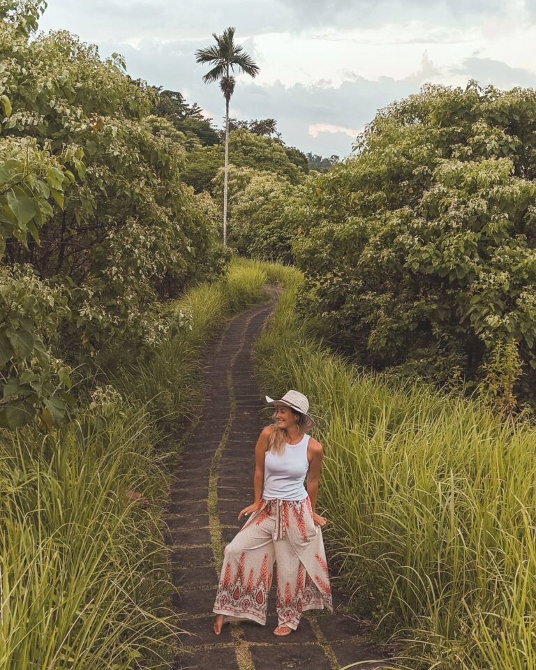 35+ Best Bali Outfit Ideas For Summer (+ For Modest Girlies Too!)