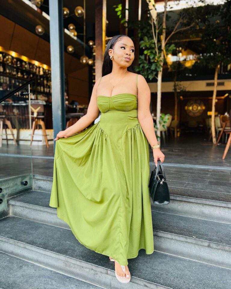 35+ Best Bali Outfit Ideas For Summer (+ For Modest Girlies Too!)