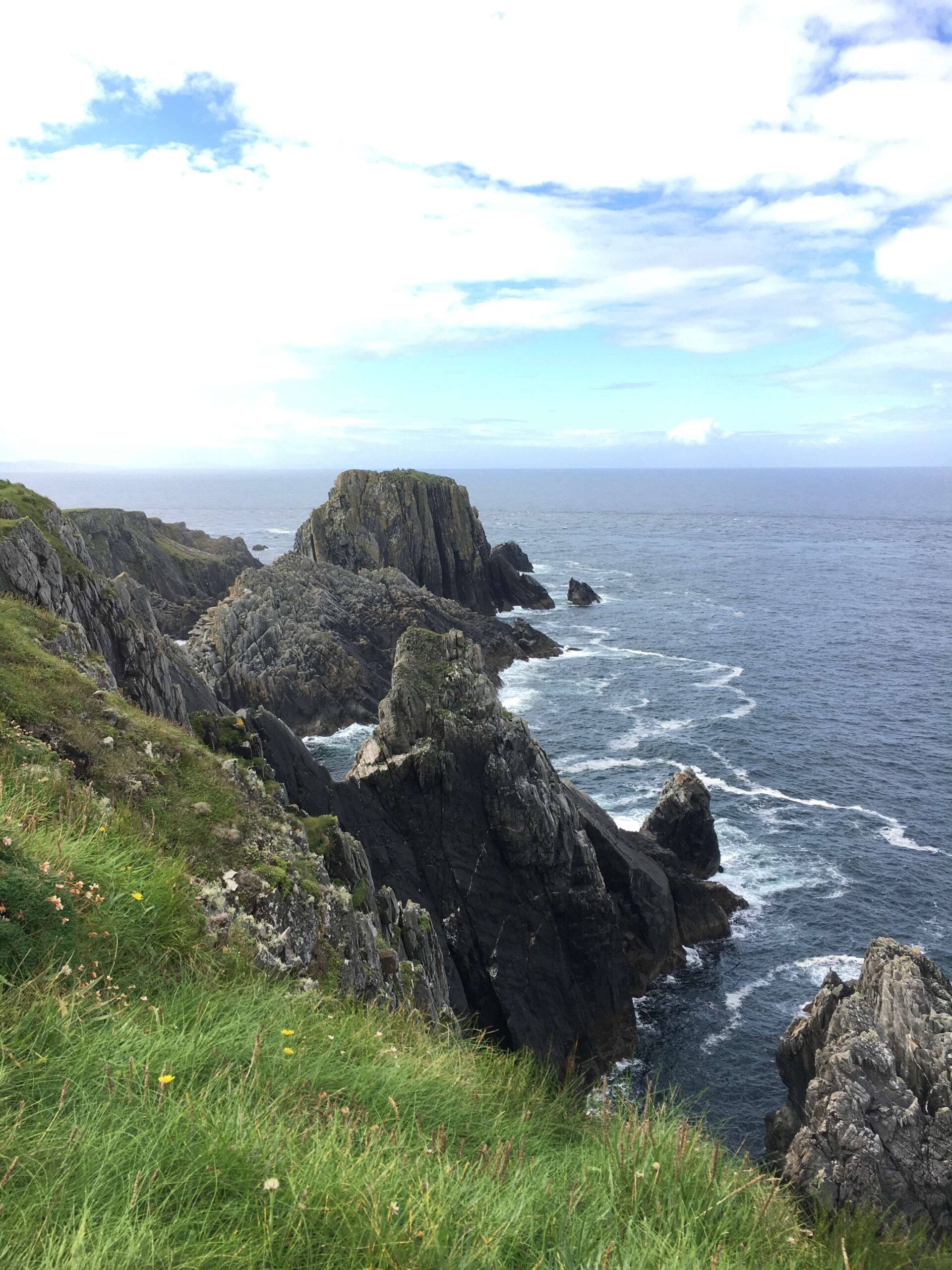 Ultimate One Week Travel Itinerary For Ireland [With Pics!]