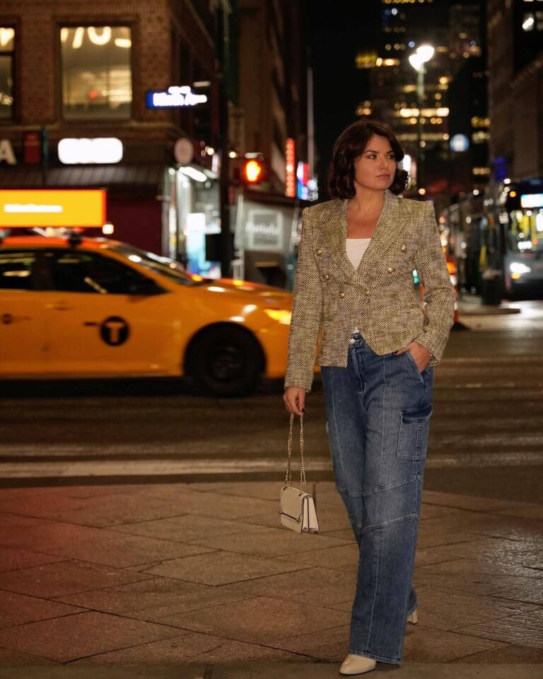 23 Fashionable New York Outfits For Every Season!!