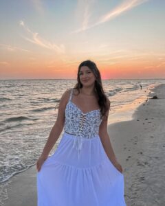 21 Florida Outfits That Are Trendy And Classy!!