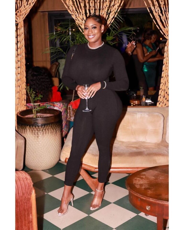 21 Florida Outfits That Are Trendy And Classy!!