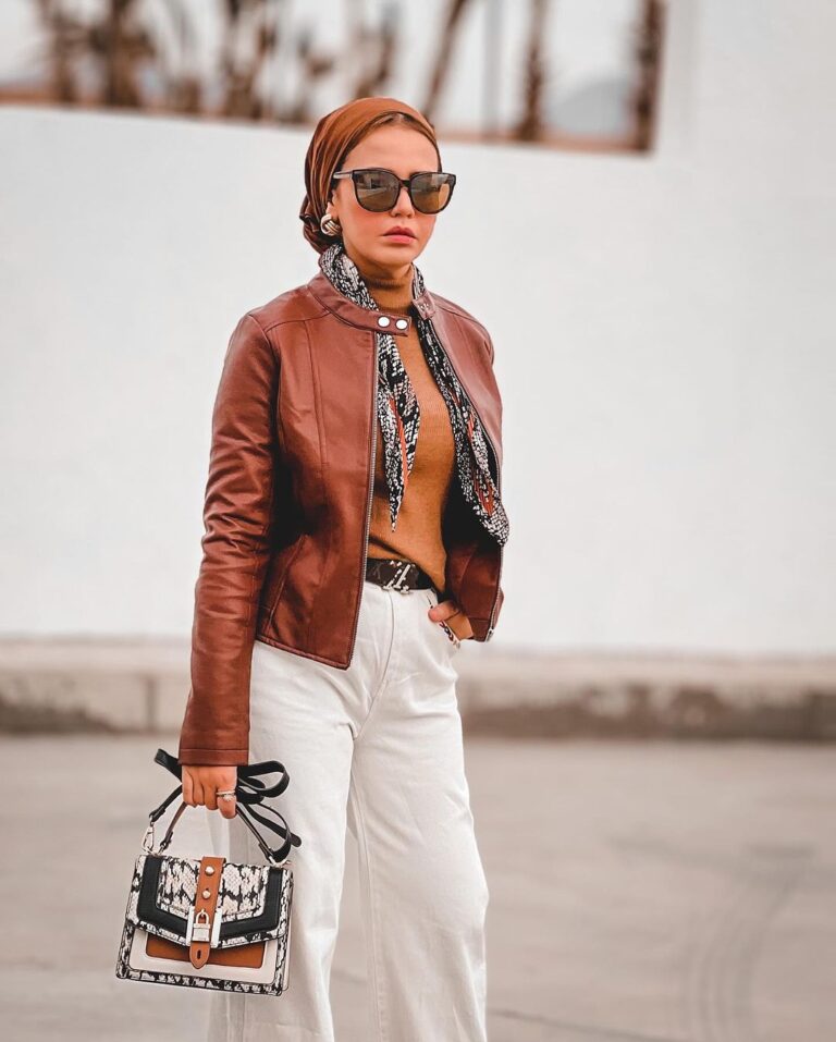 43 Australian Outfits For All Seasons (Chic & Comfy Looks!)