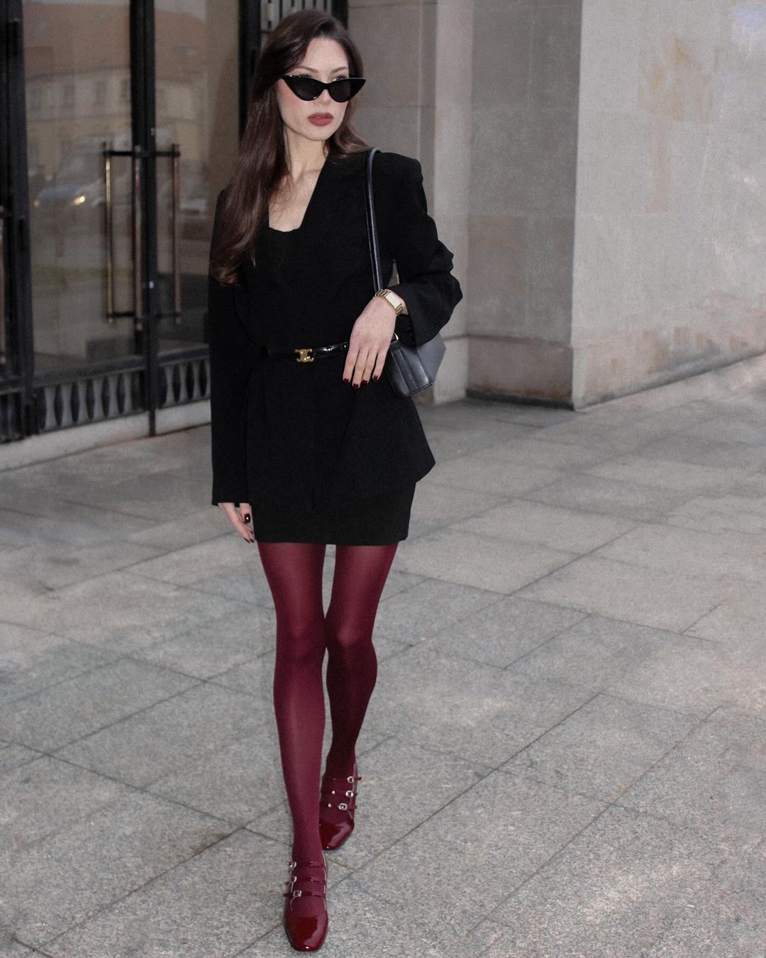41+ Best France Outfits For All Seasons (Très Chic Looks!)