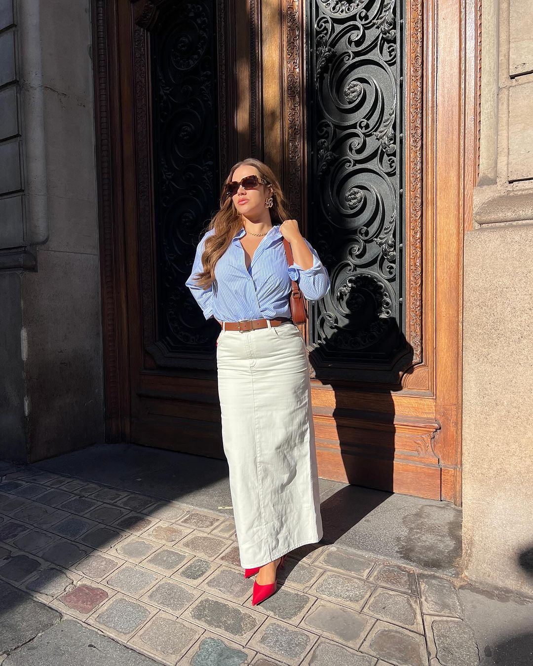 41+ Best France Outfits For All Seasons (Très Chic Looks!)