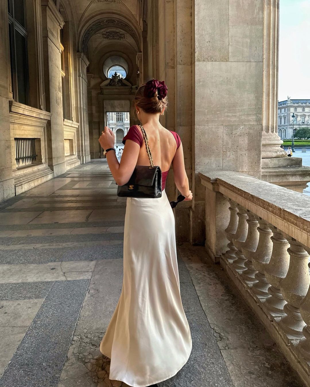 41+ Best France Outfits For All Seasons (Très Chic Looks!)